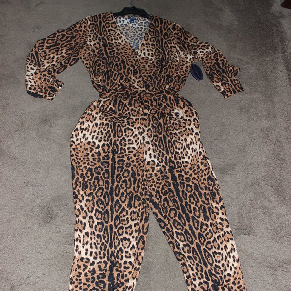 Scoop | Pants & Jumpsuits | Nwot Animal Print Leopard Print Jumpsuit ...